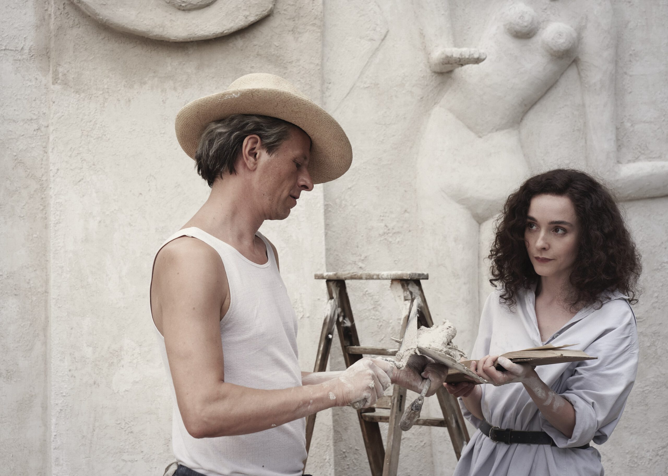 Leonora im Morgenlicht - Alamode Film