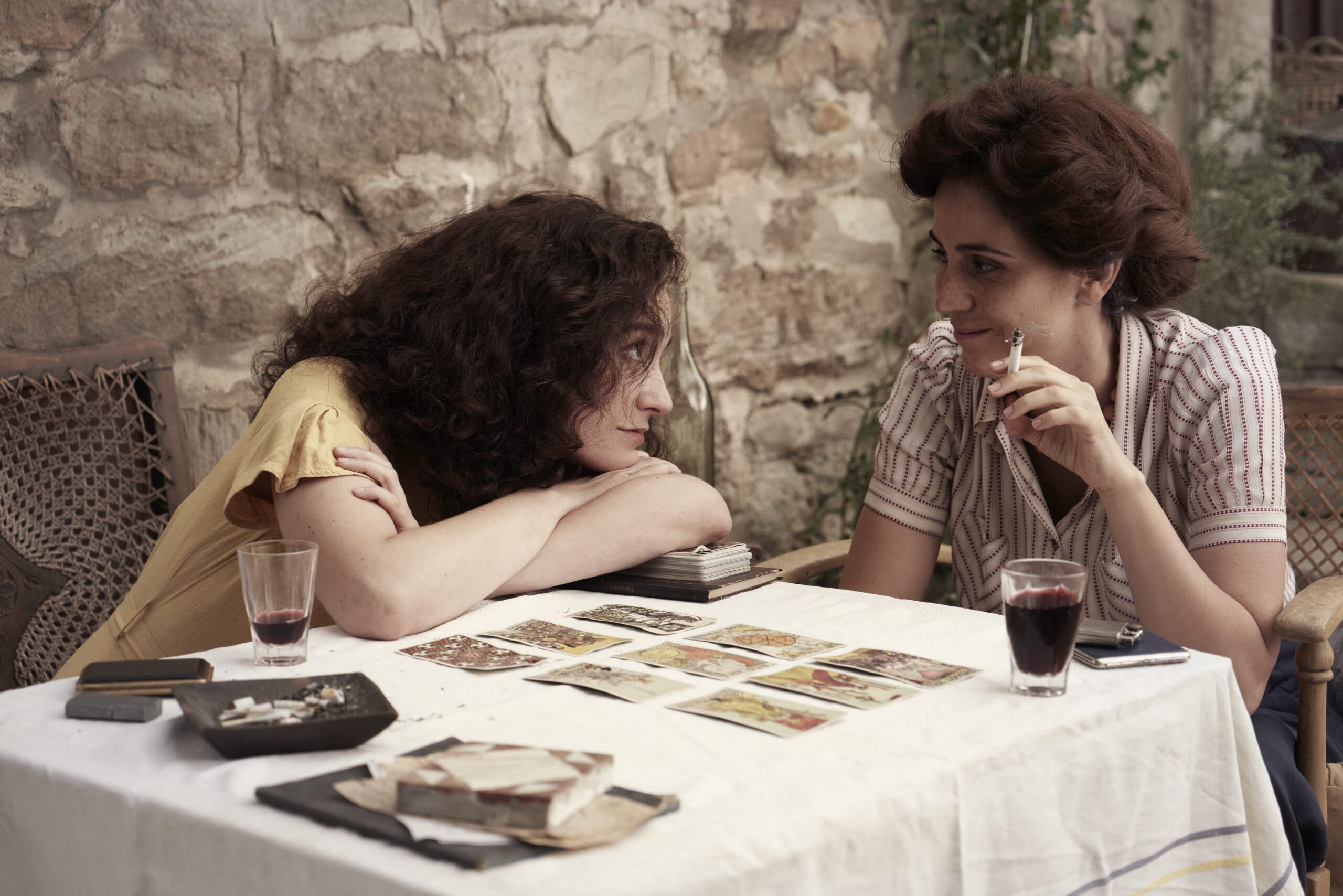 Leonora im Morgenlicht - Alamode Film